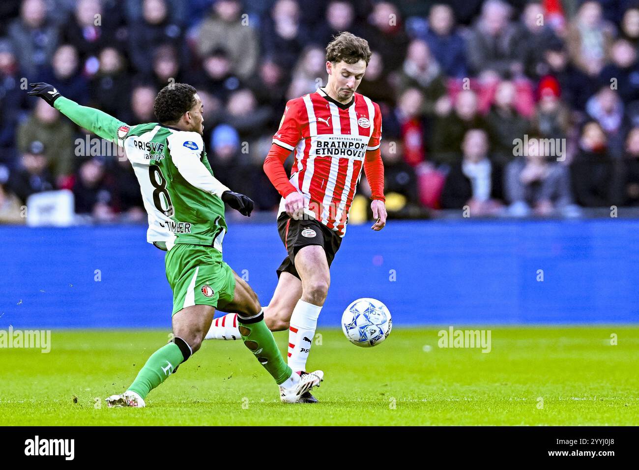 Eindhoven, Netherlands. 22nd Dec, 2024. EINDHOVEN, 22-12-2024, Philips Stadium, football, Dutch ...