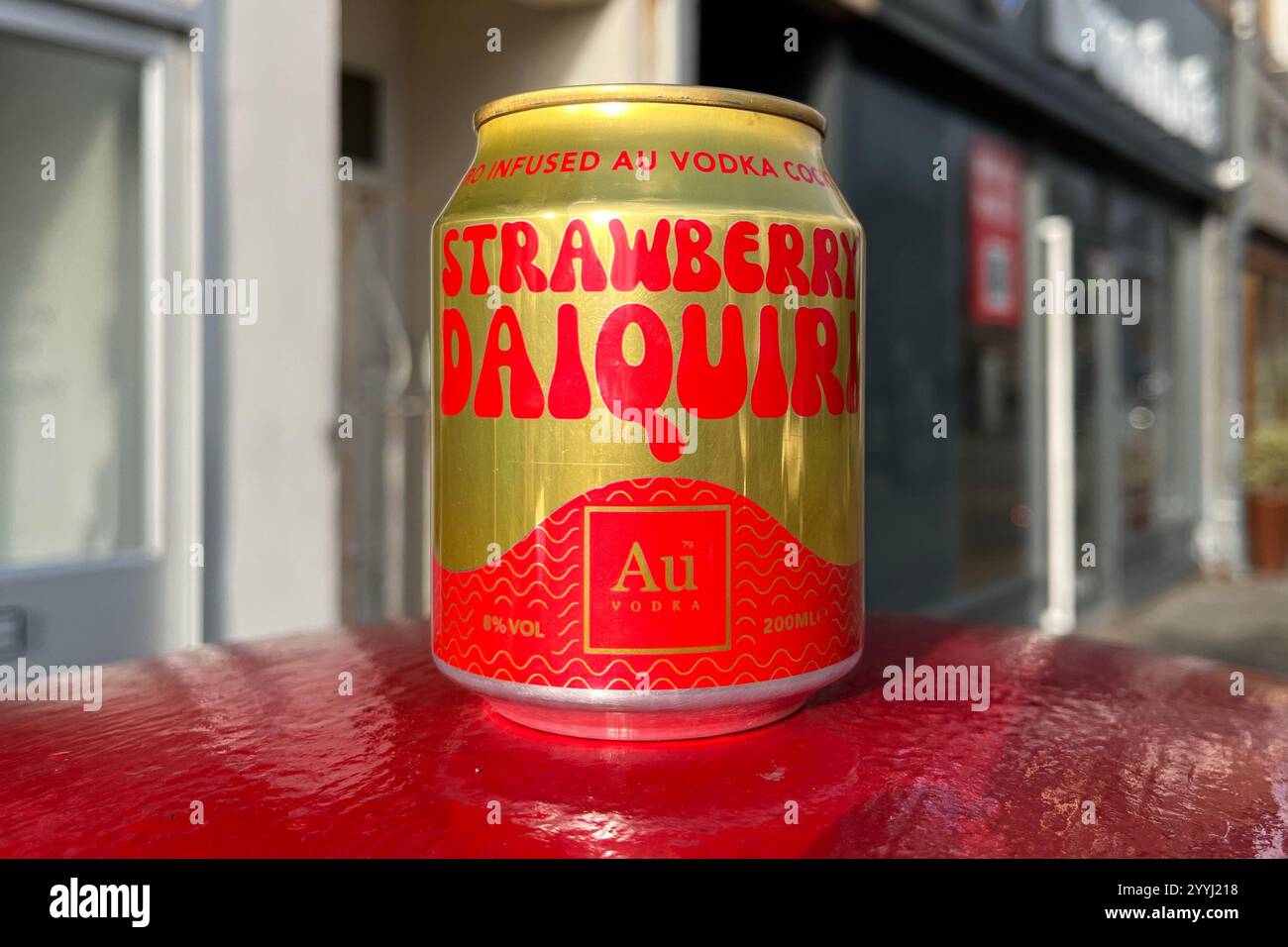 A 200ml Au Vodka Strawberry Daiquiri Cocktail Can Stock Photo - Alamy