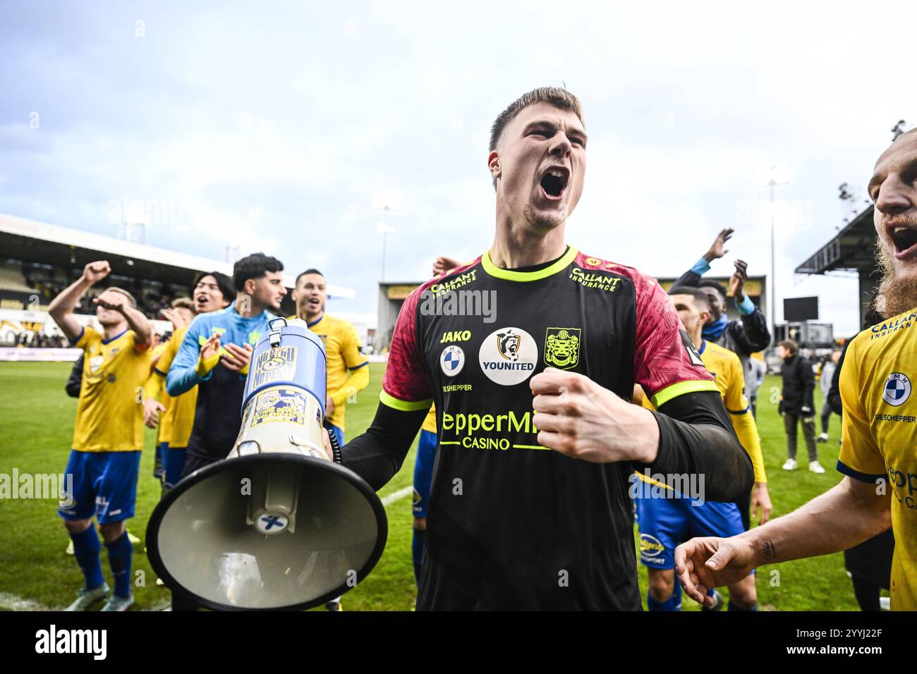 Lokeren, Belgium. 22nd Dec, 2024. Beveren's goalkeeper Beau Reus ...