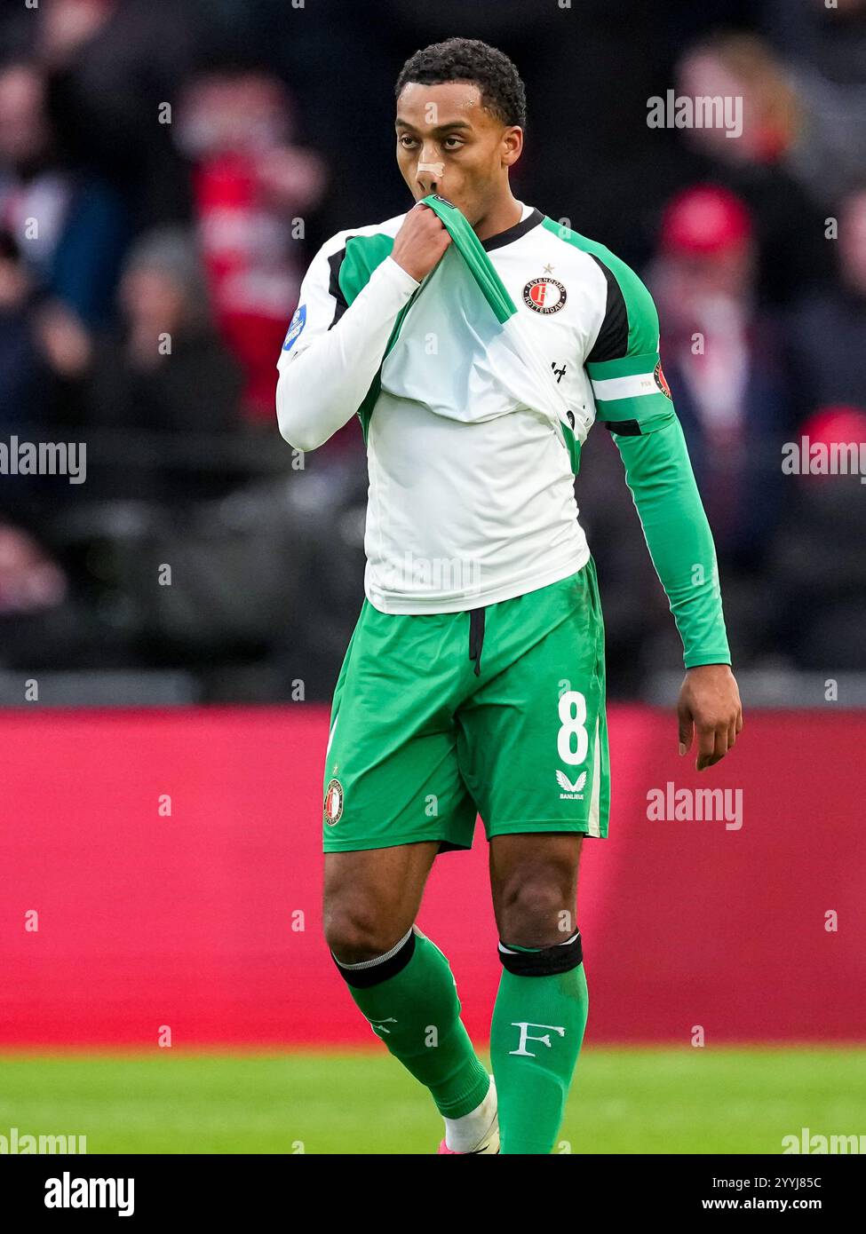 Eindhoven, The Netherlands. 22nd Dec, 2024. Eindhoven - Quinten Timber of Feyenoord during the ...