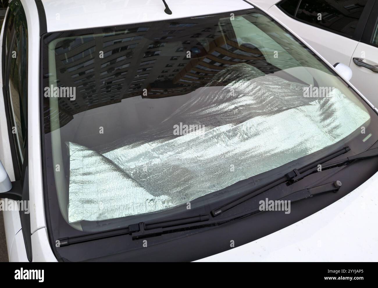 Car windscreen sun screen hi-res stock photography and images - Alamy