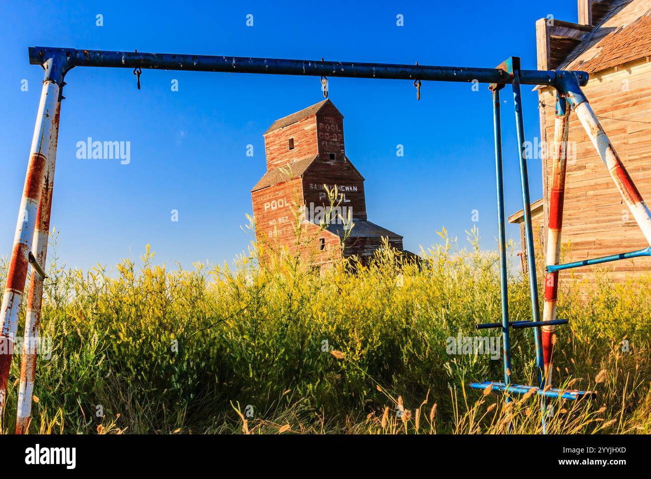 Large grain silo in hi-res stock photography and images - Alamy
