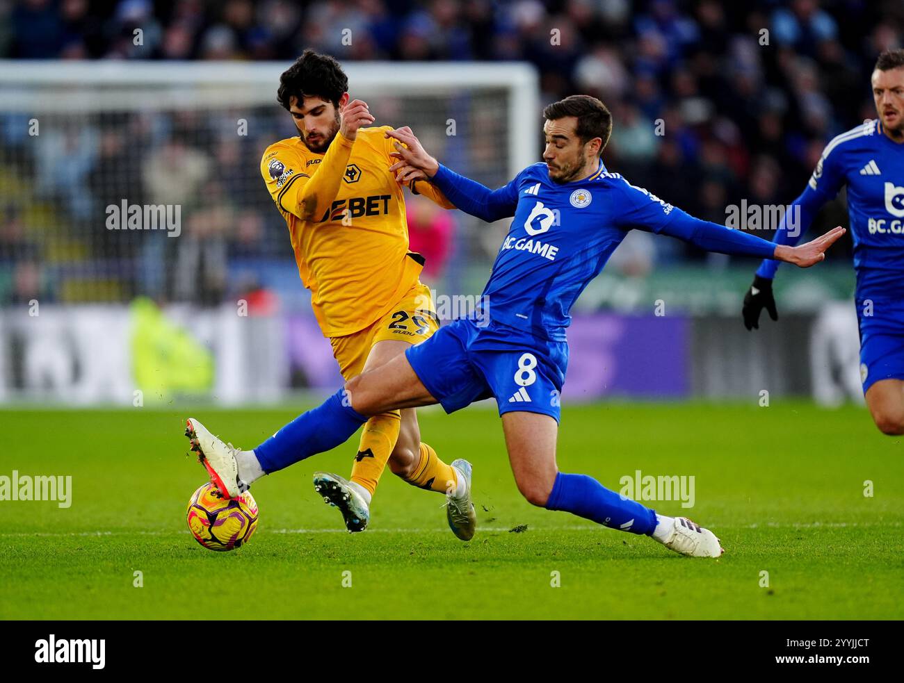 Wolverhampton Wanderers' Goncalo Guedes (left) and Leicester City's ...