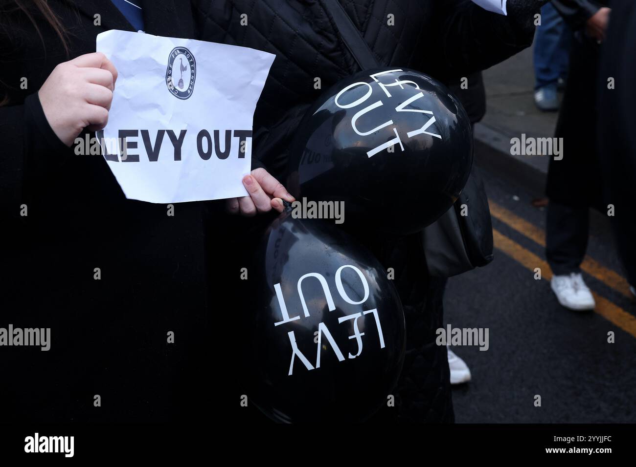 London, UK. 22nd Dec, 2024. Tottenham fans gather outside the stadium ...