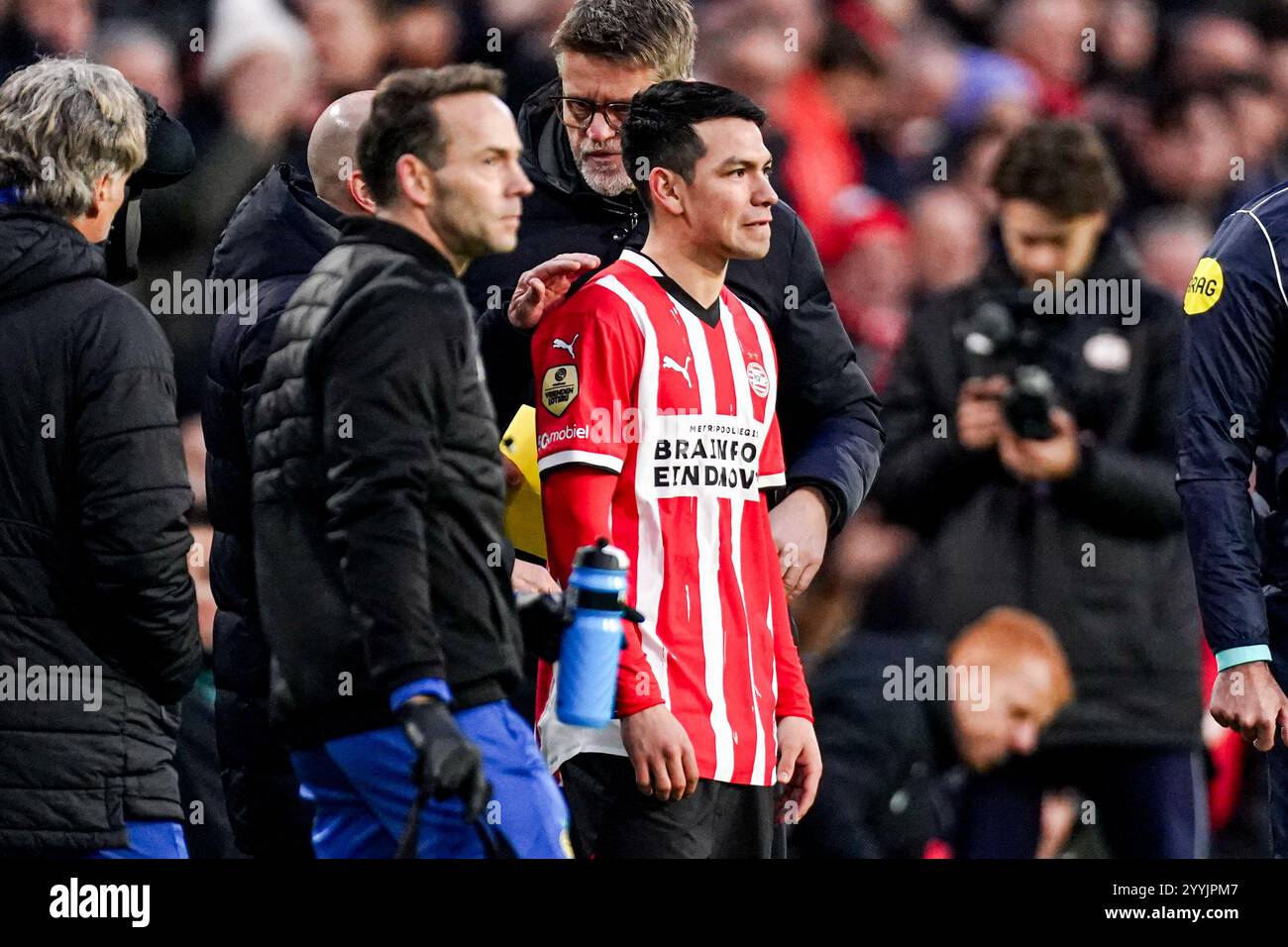 Eindhoven, Netherlands. 22nd Dec, 2024. EINDHOVEN, NETHERLANDS - DECEMBER 22: Coach Peter Bosz ...