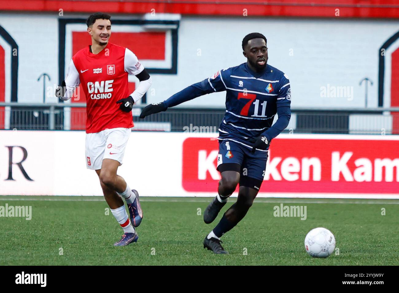 MAASTRICHT , NETHERLANDS - DECEMBER 22: Tyrone Owusu of Telstar battles ...