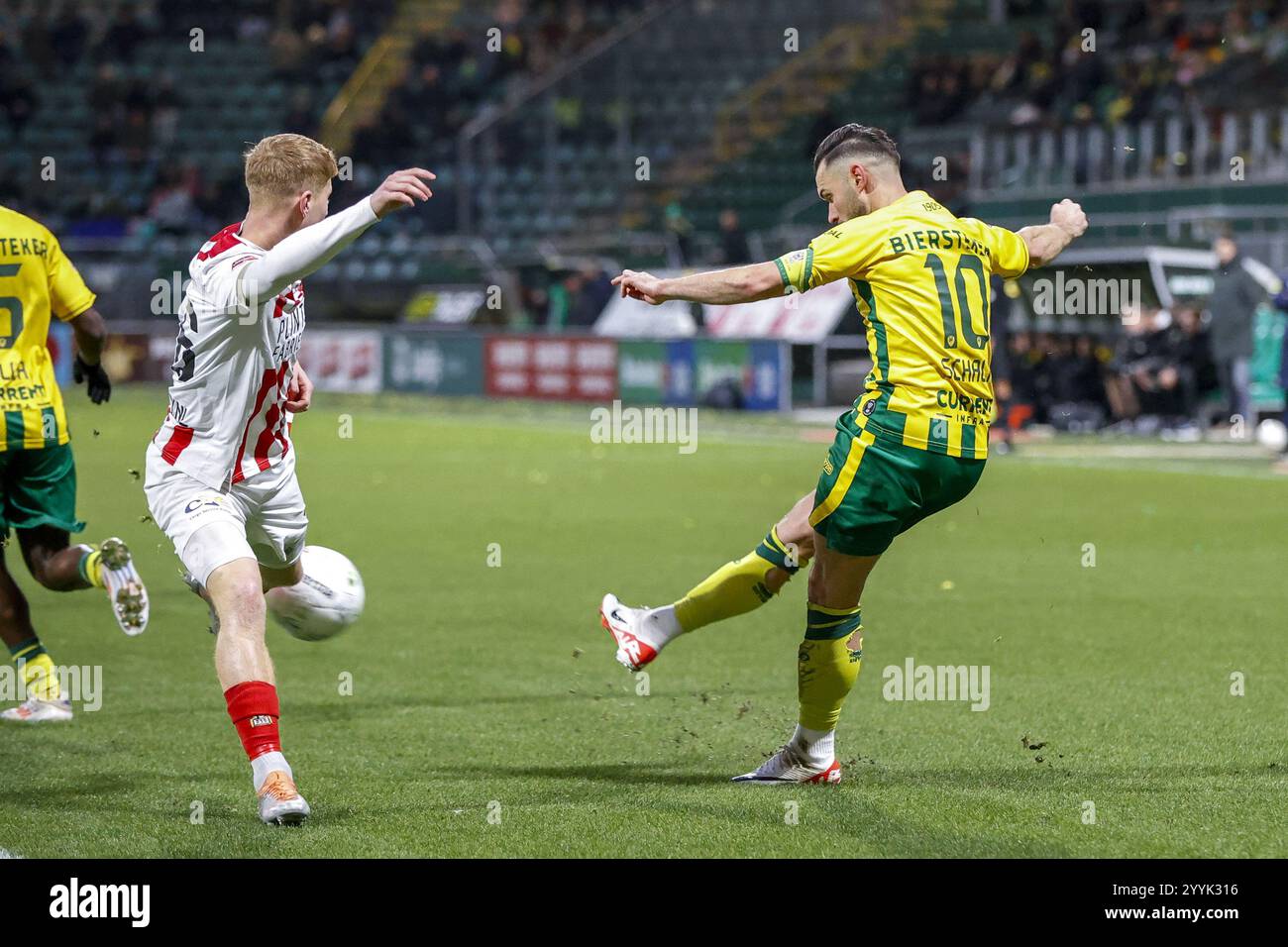 DEN HAAG , 22-12-2024 , Bingoal Stadion , Dutch Keuken Kampioen Divisie ...