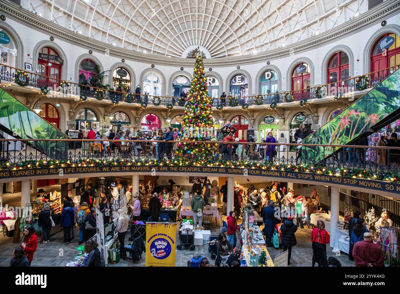 Corn Exchange, Leeds, UK. Leeds City Centre during the Christmas period ...