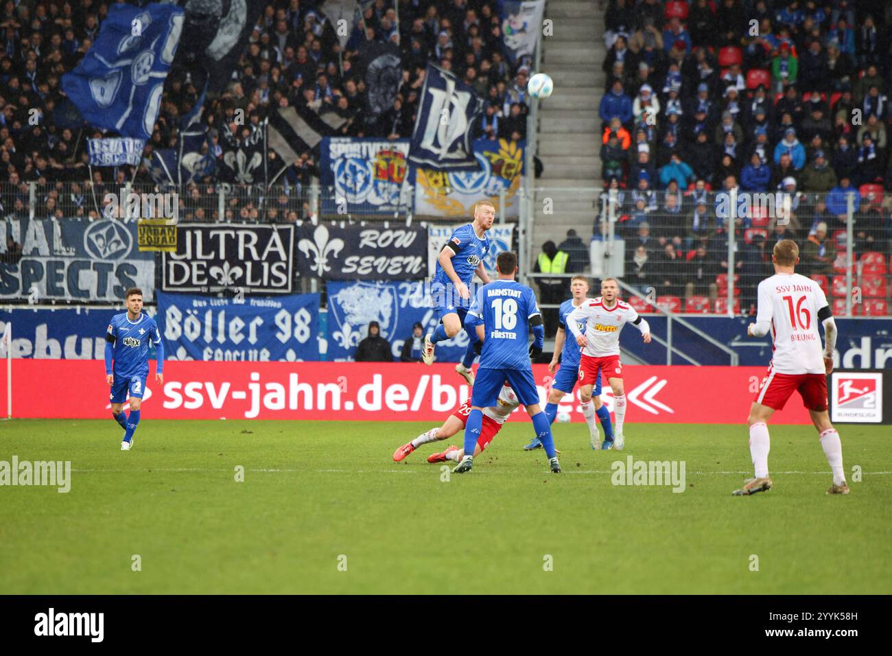 Eric Hottmann (SSV Jahn Regensburg, 9), Louis Breunig (SSV Jahn ...