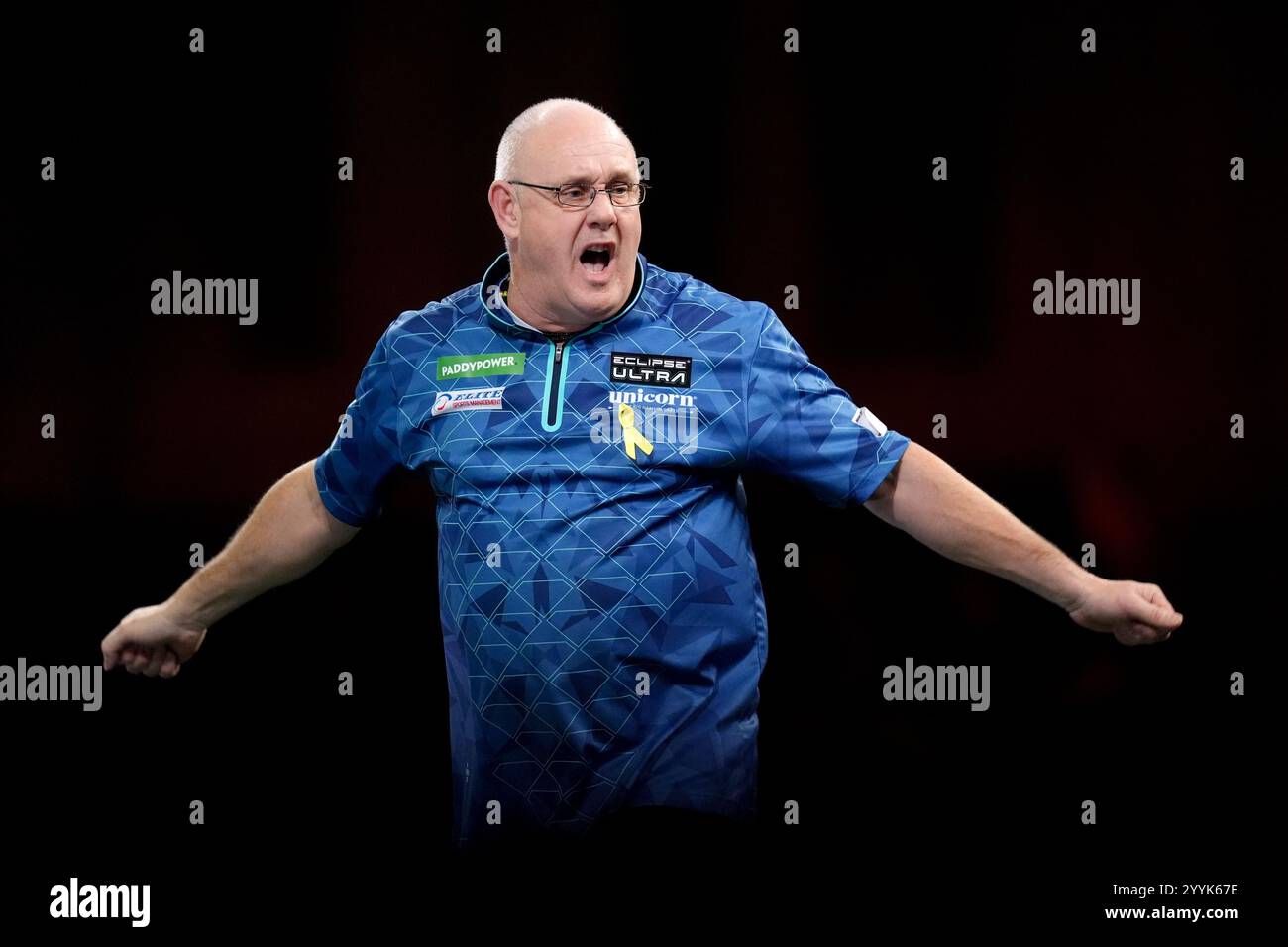 Ian White celebrates defeating Ritchie Edhouse on day eight of the ...