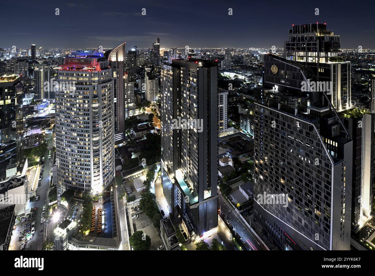 View over the skyline from the T-One Building, Sukhumvit Road, Phra Khanong neighbourhood ...