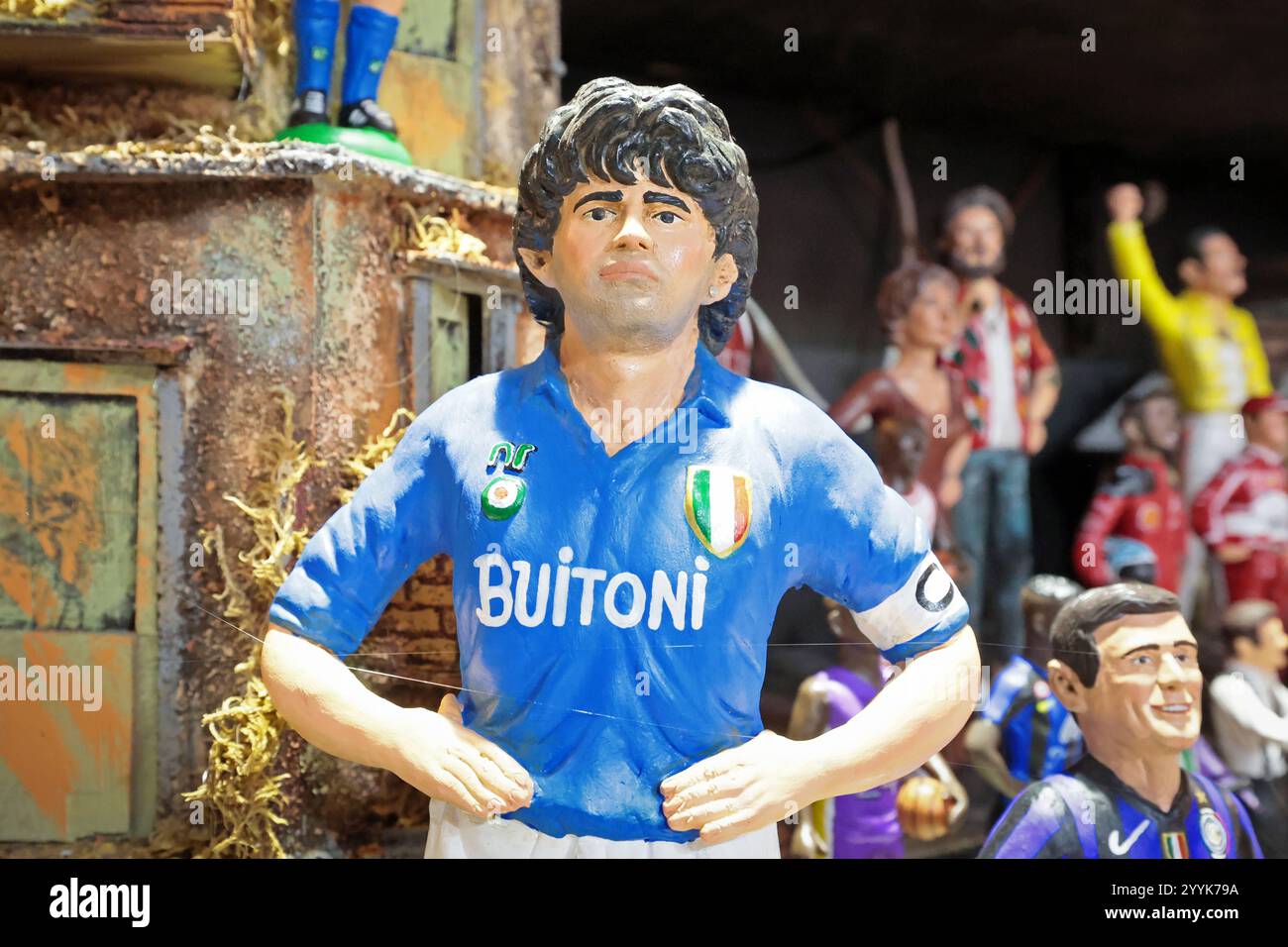 Handcrafted figurines of famous people from all over the world, for ...