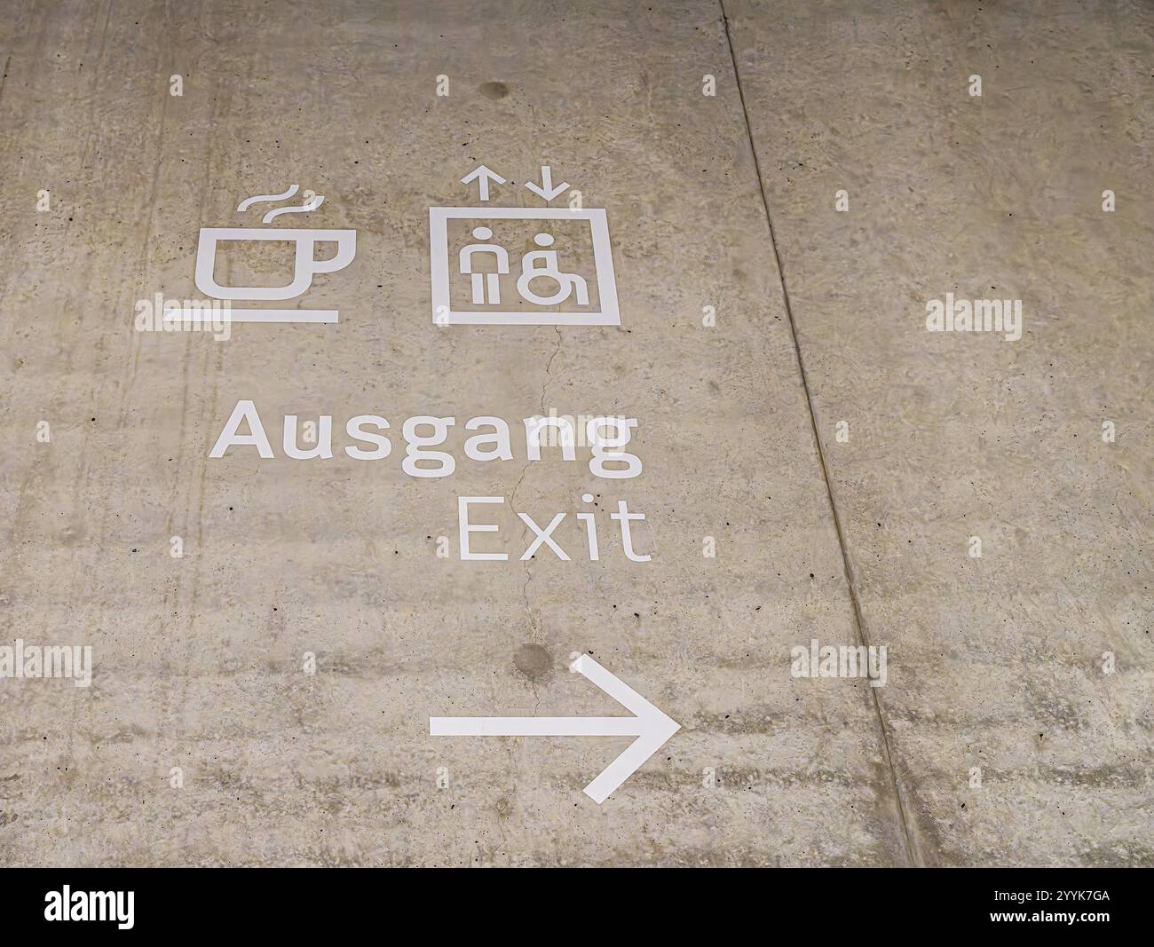 Interior view, James Simon Gallery with access to the Neues Museum ...