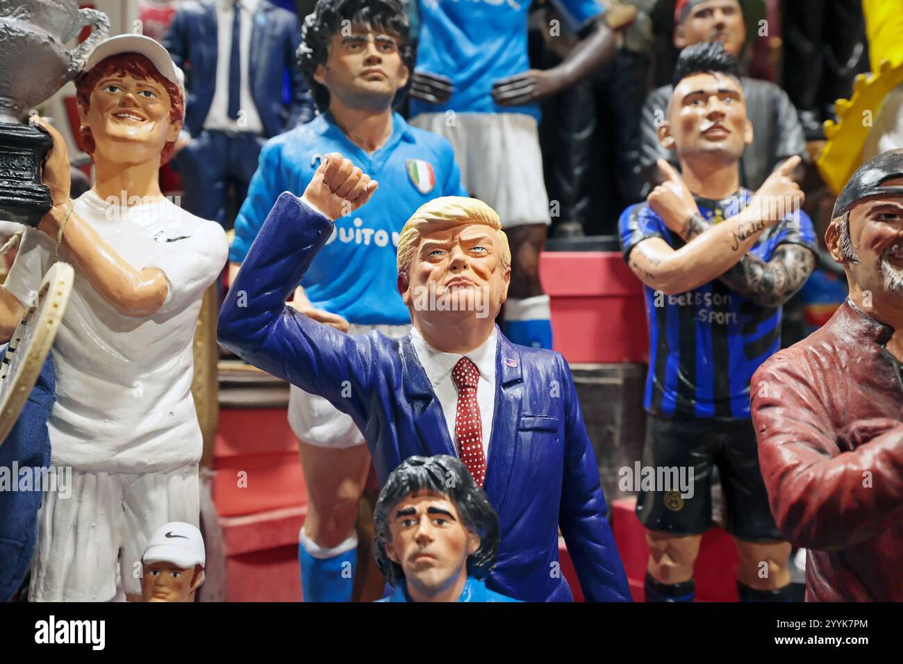 Handcrafted figurines of famous people from all over the world, for ...