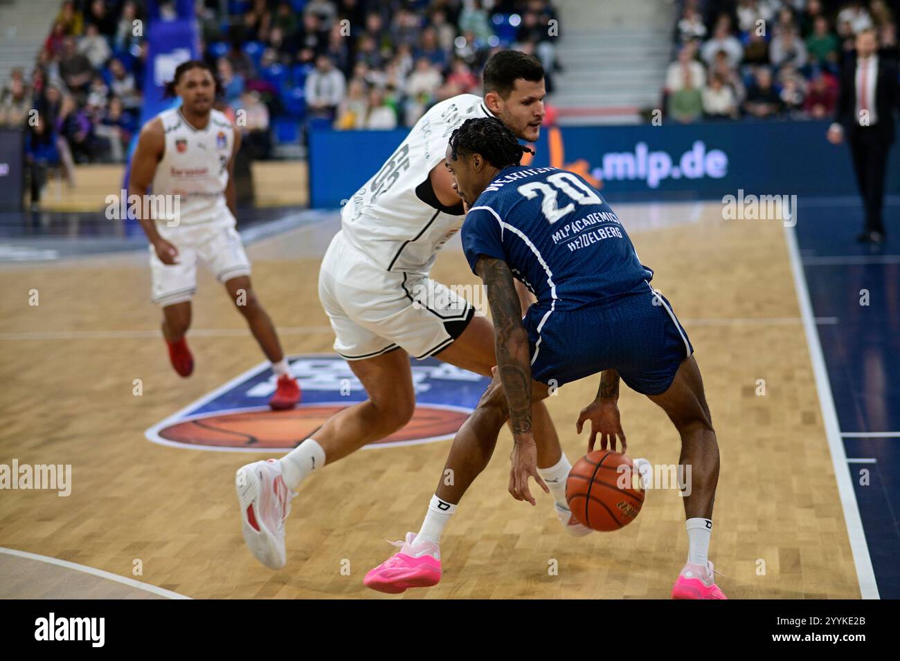 Michael Weathers (MLP-Academics Heidelberg, #20) Filip Stanic (Bamberg ...