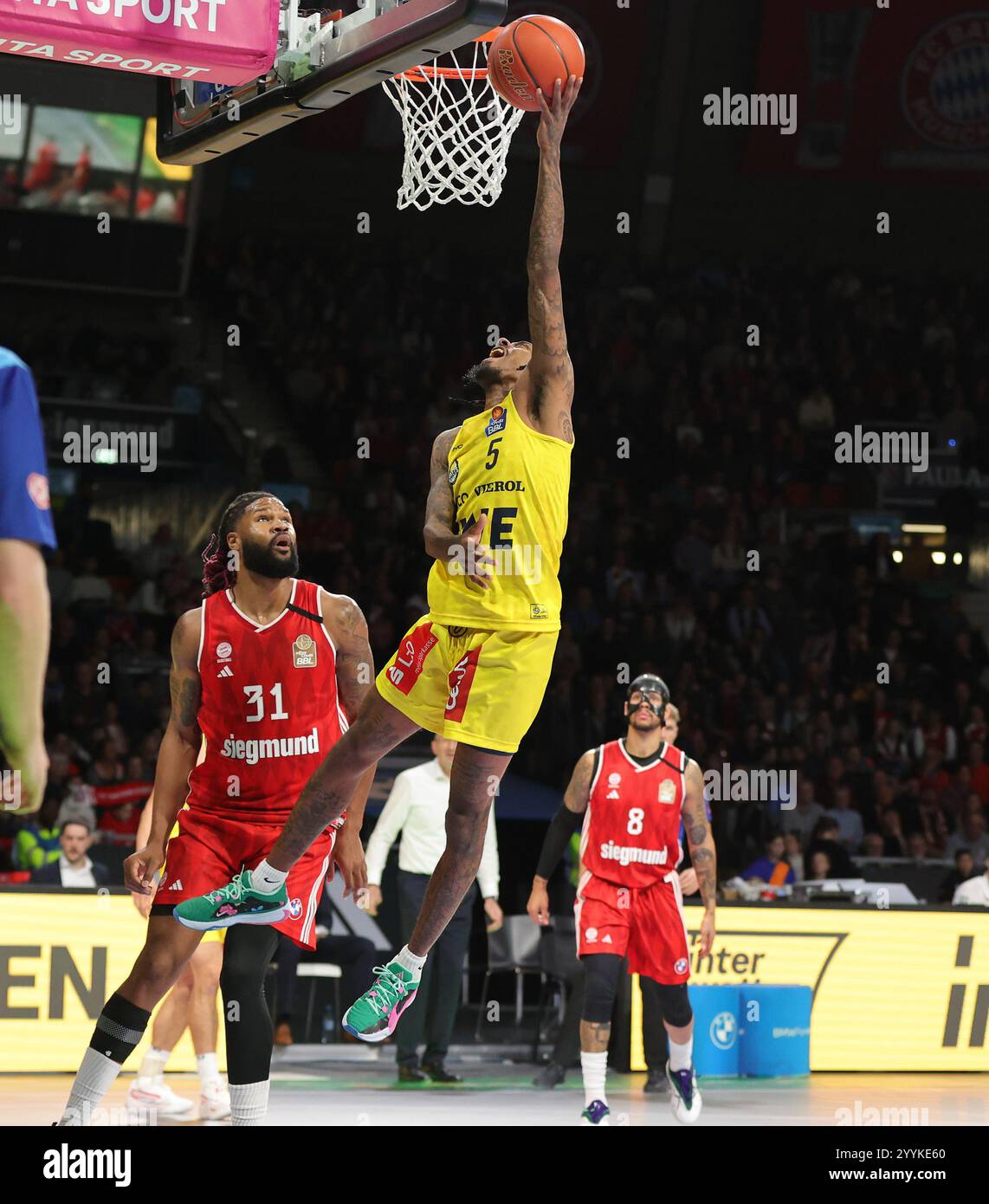 Ty Nichols (EWE Baskets Oldenburg, #5) punktet. GER, FC Bayern ...