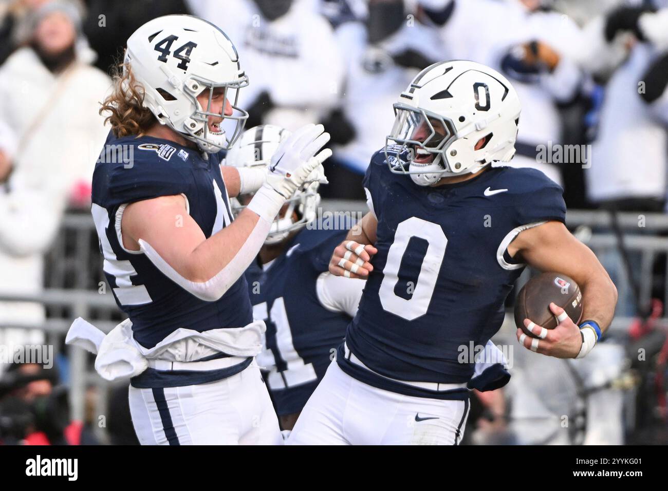Penn State linebacker Dominic DeLuca (0) celebrates an interception for ...