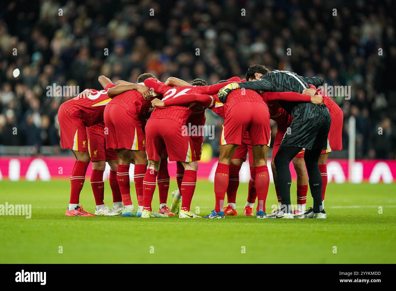 London, UK. 22nd Dec, 2024. The Liverpool team huddle during the ...