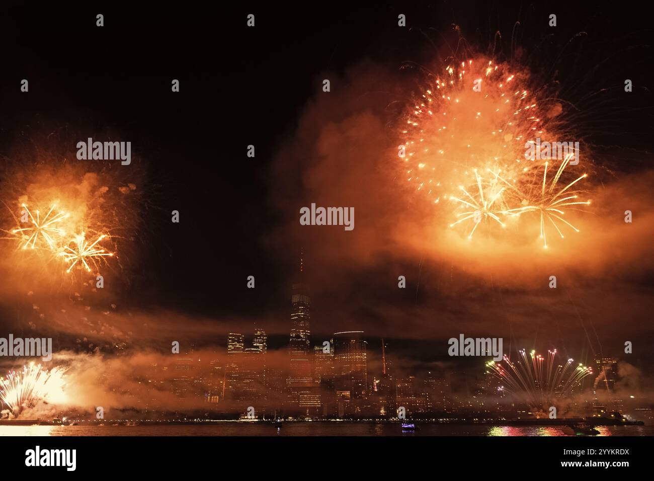 New York Manhattan fireworks. New York Fireworks over Manhattan. New ...
