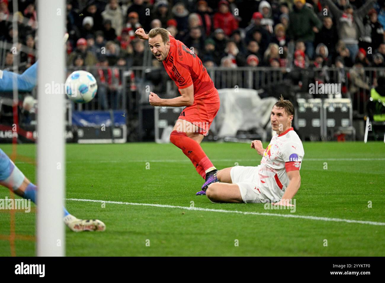 Muenchen, Deutschland. 20th Dec, 2024. Fussball; Spieltag 15; 1 ...