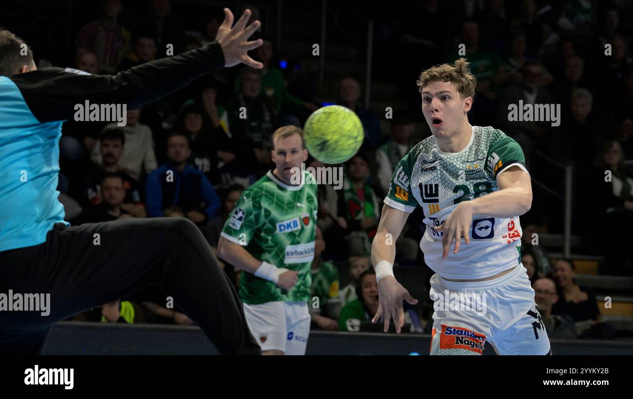 Berlin, Deutschland. 22nd Dec, 2024. GER, Berlin, Handball Bundesliga ...