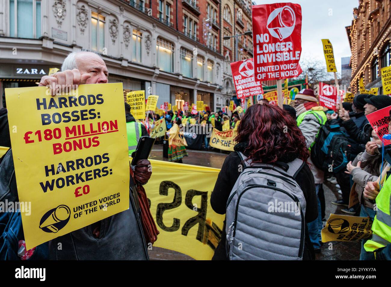 London, UK. 21st December, 2024. Striking Harrods workers represented ...