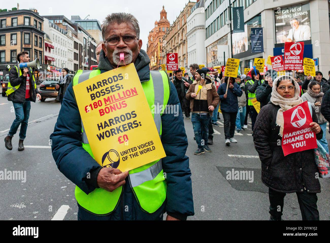London, UK. 21st December, 2024. Striking Harrods workers represented ...