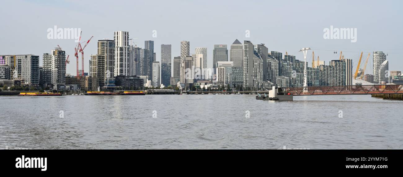 Blackwall Yard, Docklands London, Canary Wharf. Historic dockyard for ...