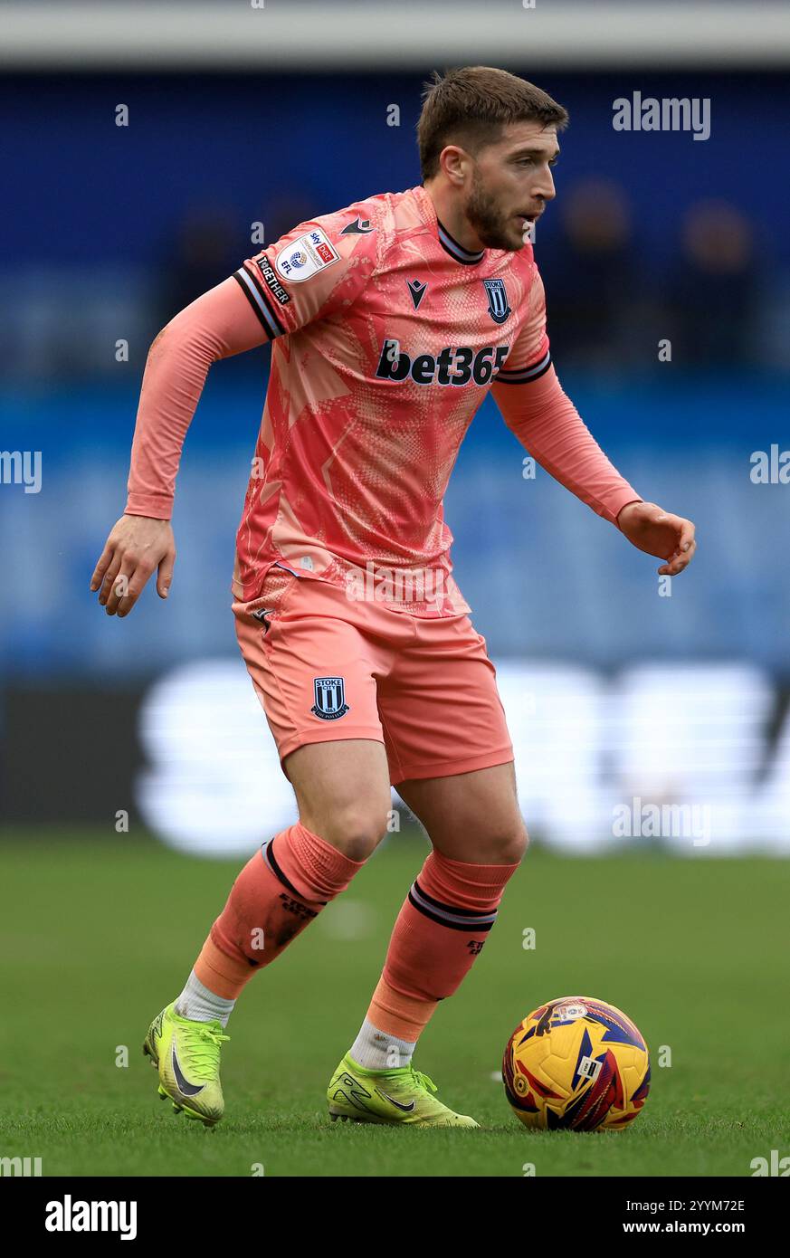 Stoke City's Lynden Gooch runs with the ball during the Sky Bet ...