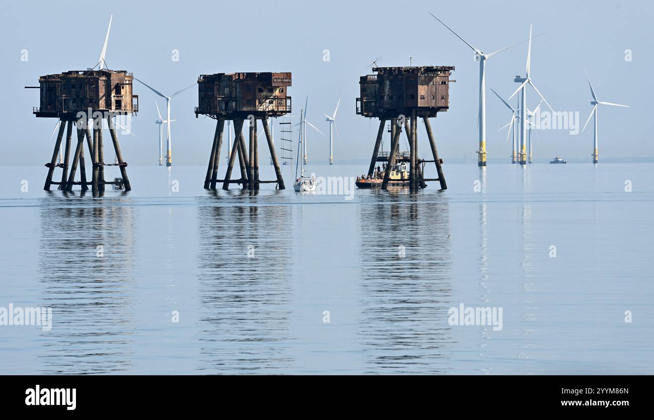 Kent Southend Thames Estury Maunsell Forts WW2 defence Stock Photo - Alamy