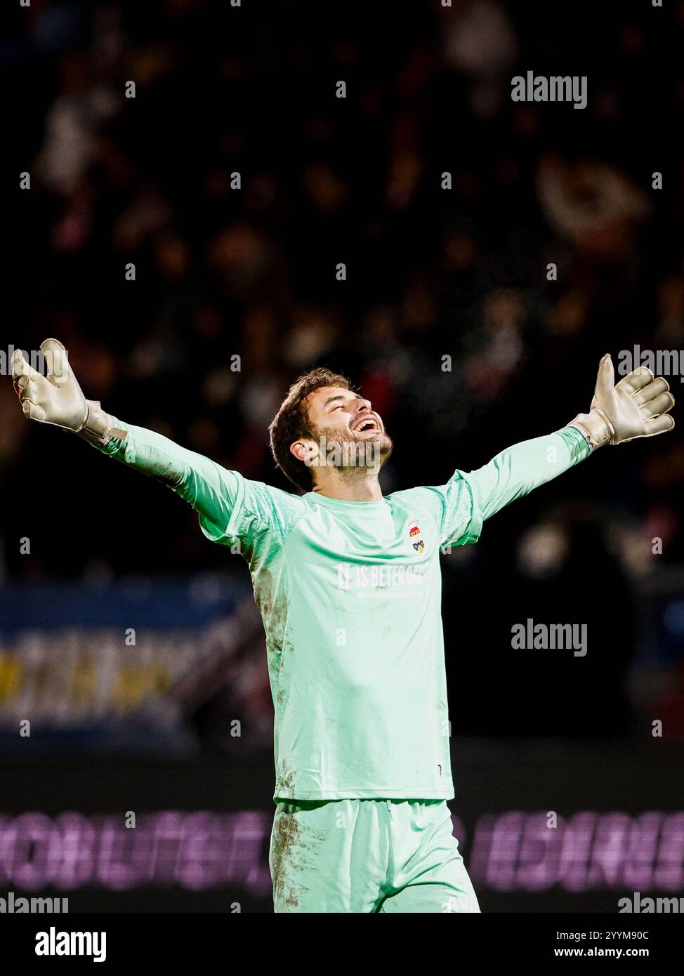 Tilburg, Netherlands. 22nd Dec, 2024. TILBURG, NETHERLANDS - DECEMBER 22: Goalkeeper Thomas ...