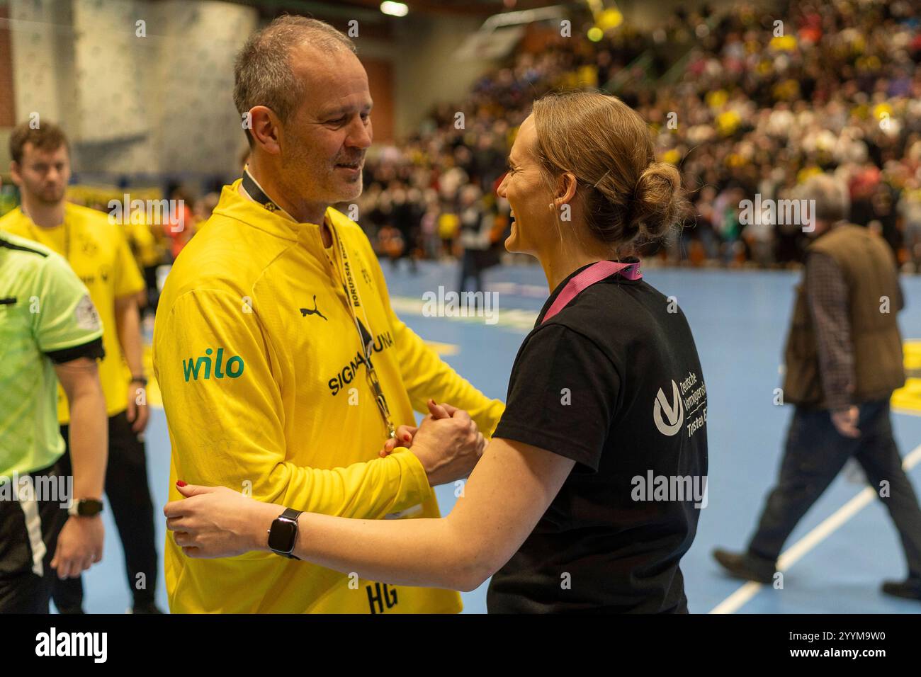 Dortmund, Deutschland. 22nd Dec, 2024. Miriam Hirsch (TuS Metzingen ...