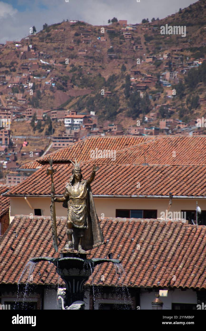 Statue of Inca Ruler in Historic Cusco, Peru Stock Photo - Alamy