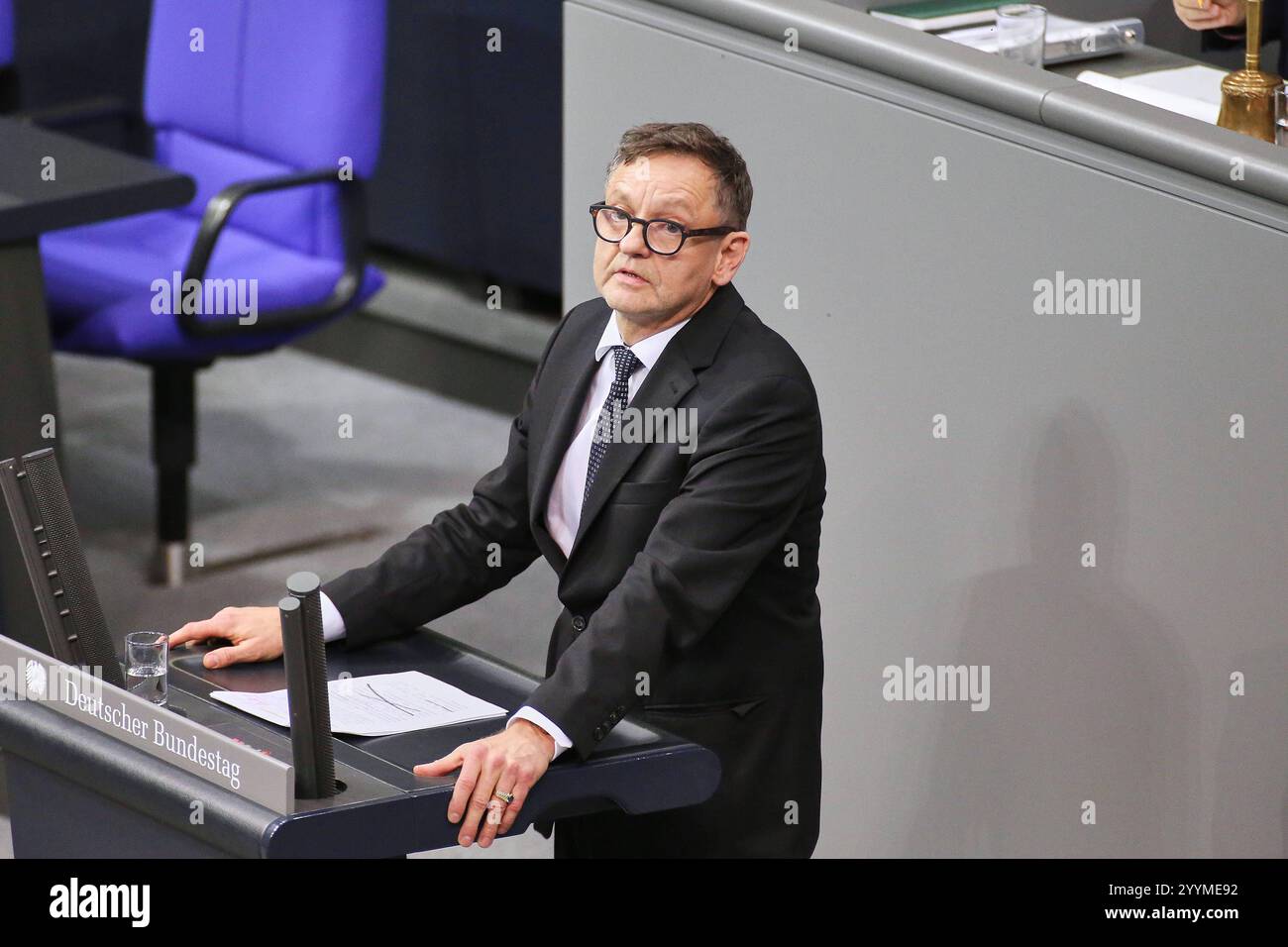 Berlin, Deutschland, 19.12.2024: Deutscher Bundestag: 207 ...