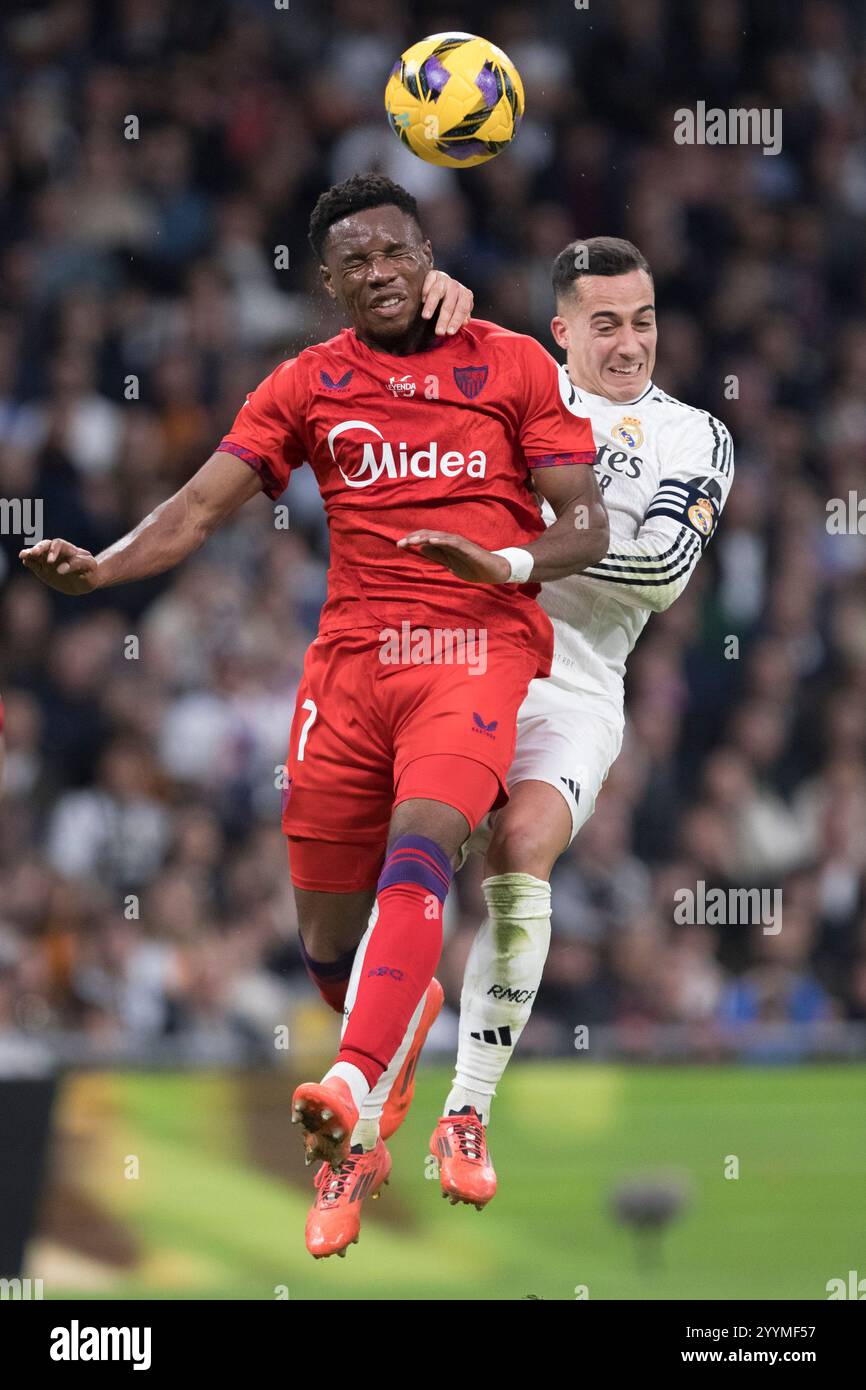 MADRID, SPAIN - December 22:Stanis Idumbo Muzambo of Sevilla and Lucas ...