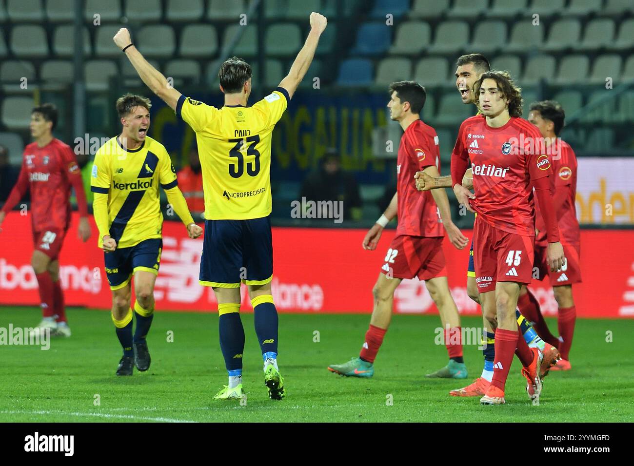 Modena, Italy. 21st Dec, 2024. players of Modena celebrate during ...