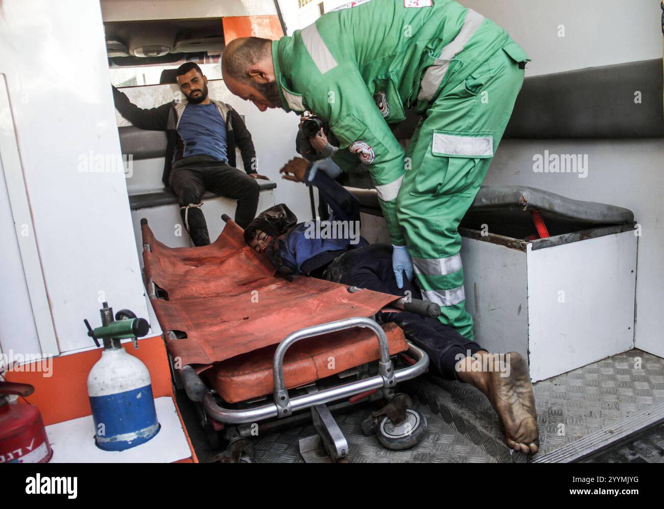 Middle East news/War In Gaza Palestinian Red Crescent paramedics ...