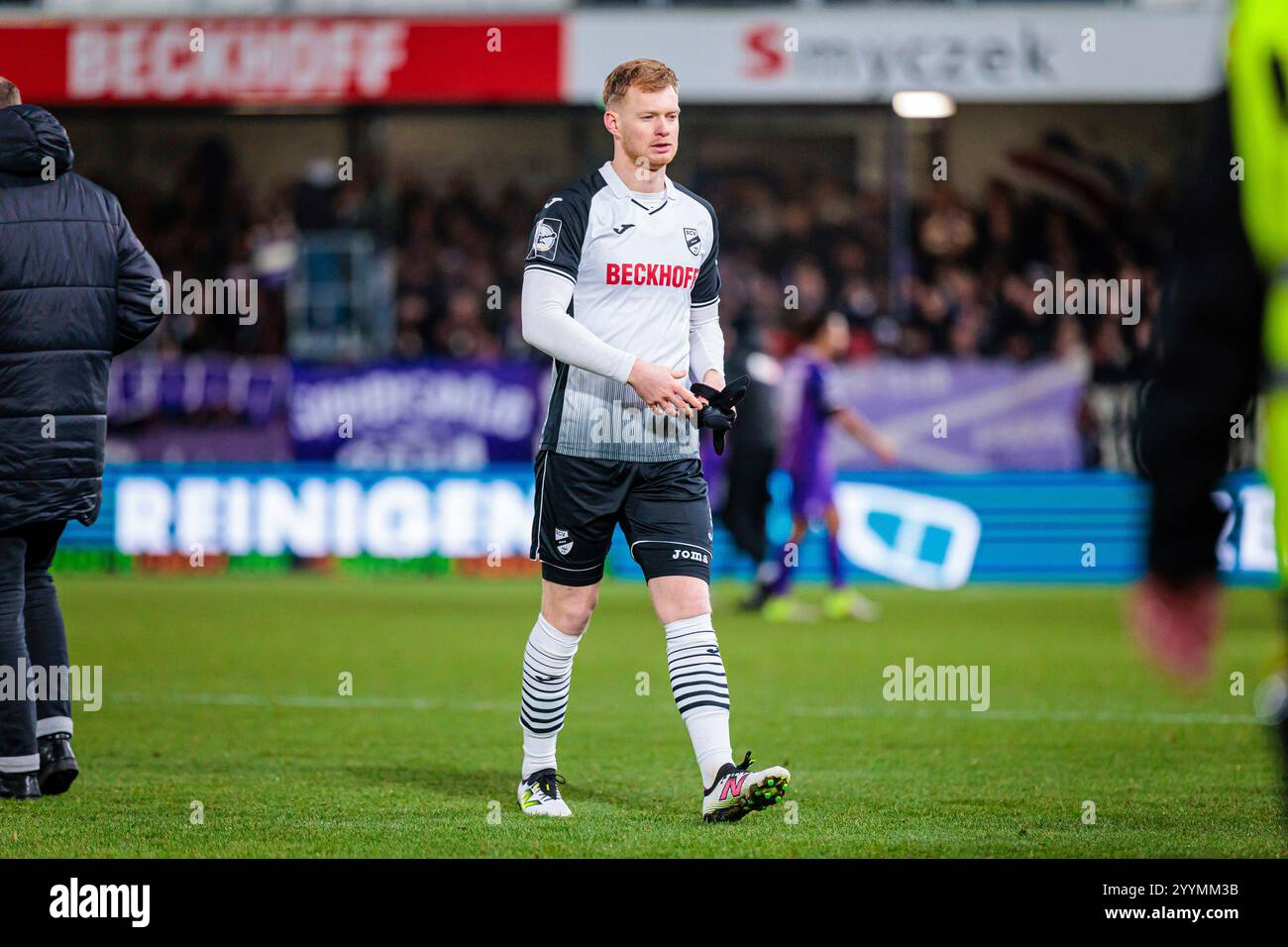 Verl, Deutschland. 22nd Dec, 2024. Jonas Arweiler (SC Verl, #09) ist ...