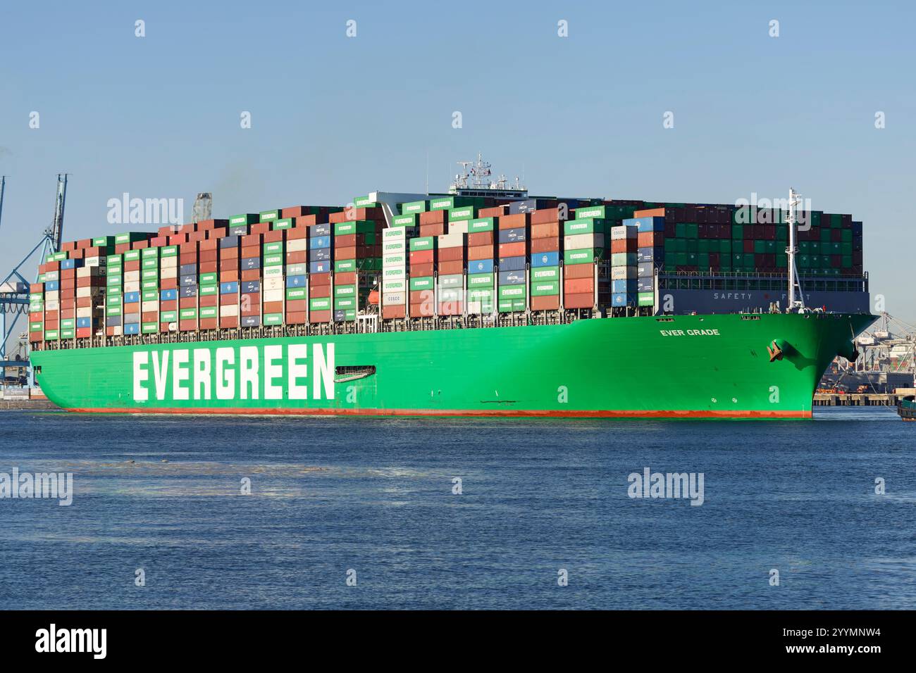 Ever grade hi-res stock photography and images - Alamy