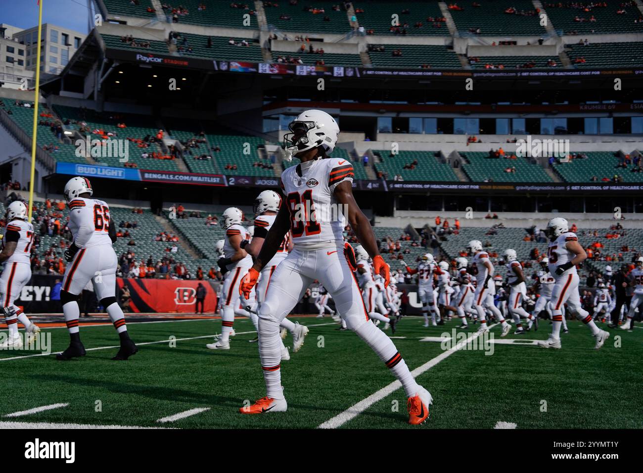 Cleveland Browns wide receiver Michael Woods II (81) stretches before ...