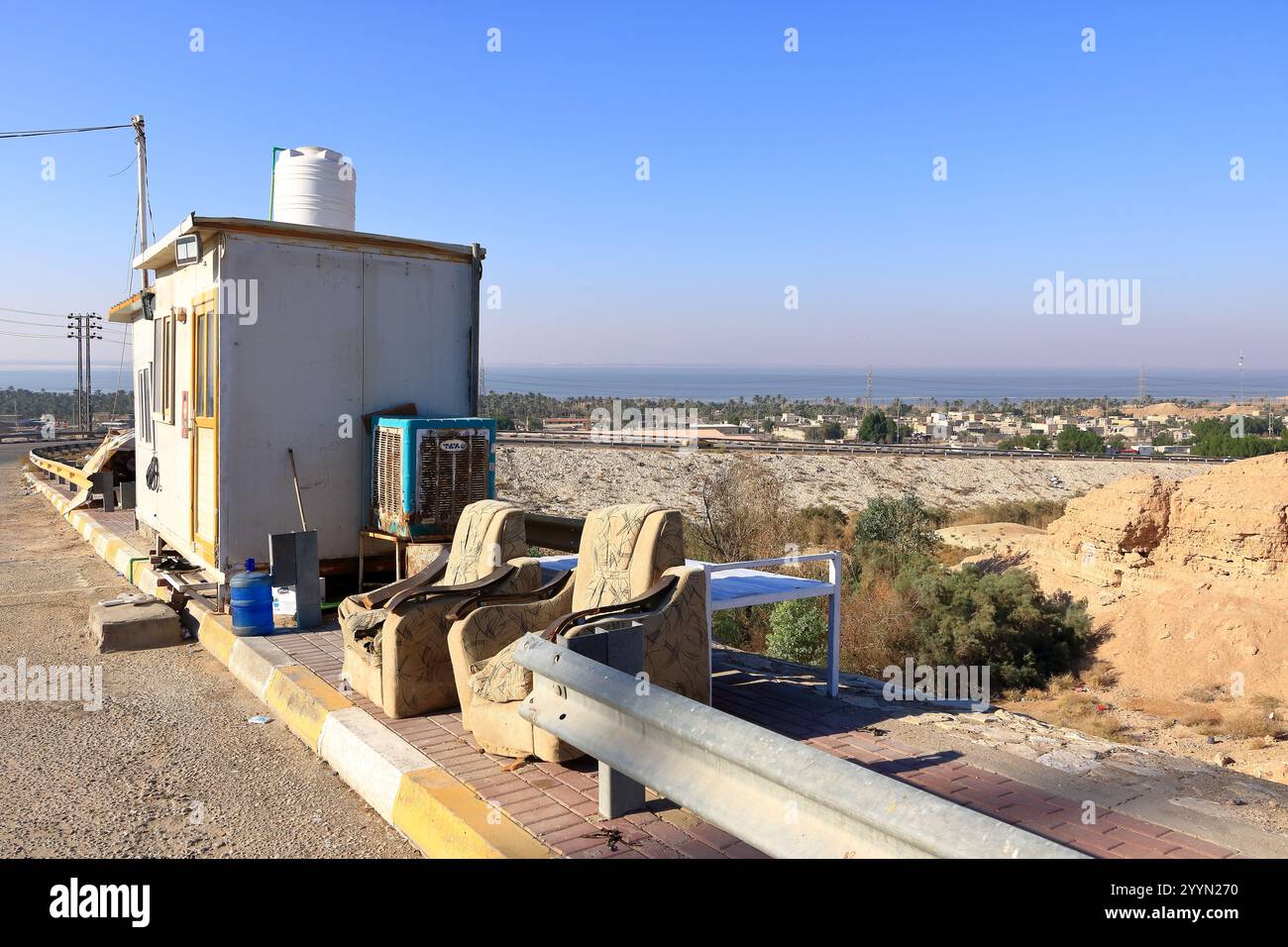 Najaf, Nadschaf in Iraq - November 13 2024: a road leads out of the ...