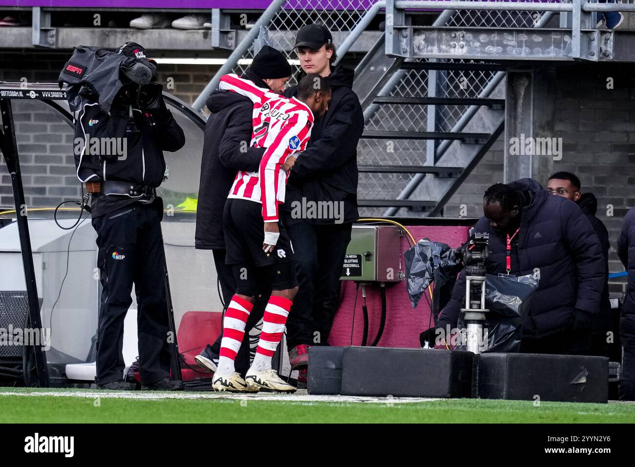 Rotterdam - Said Bakari of Sparta Rotterdam leaves the pitch injured ...