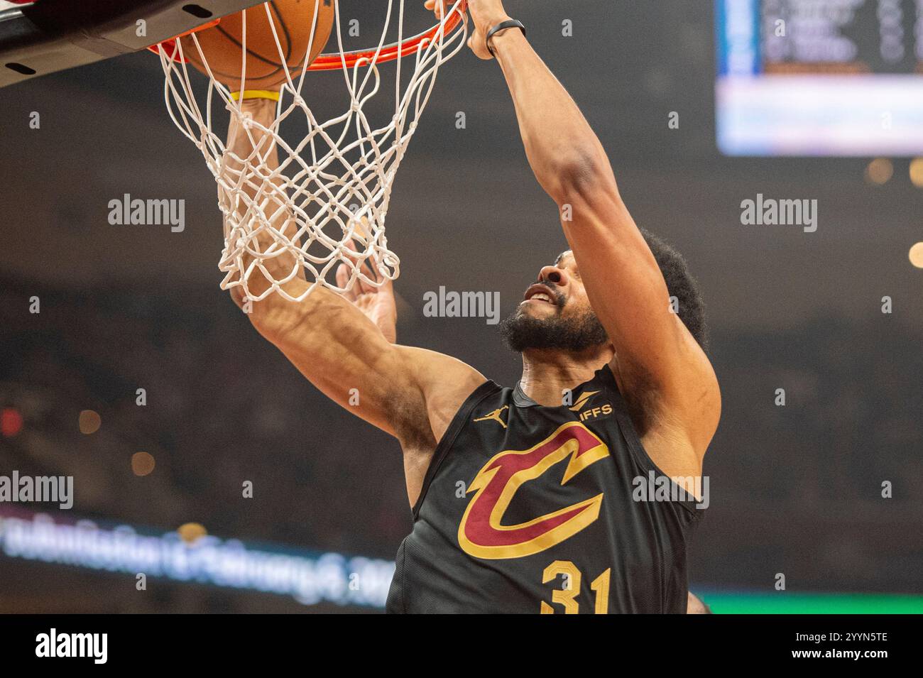 Cleveland Cavaliers' Jarrett Allen (31) dunks against the Philadelphia ...