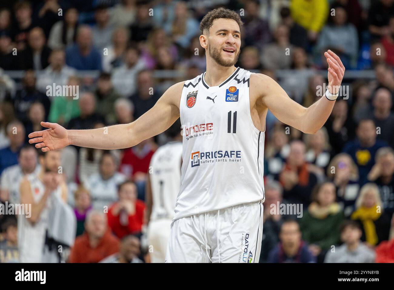Kevin Wohlrath (Bamberg Baskets, #11), MLP Academics Heidelberg vs ...