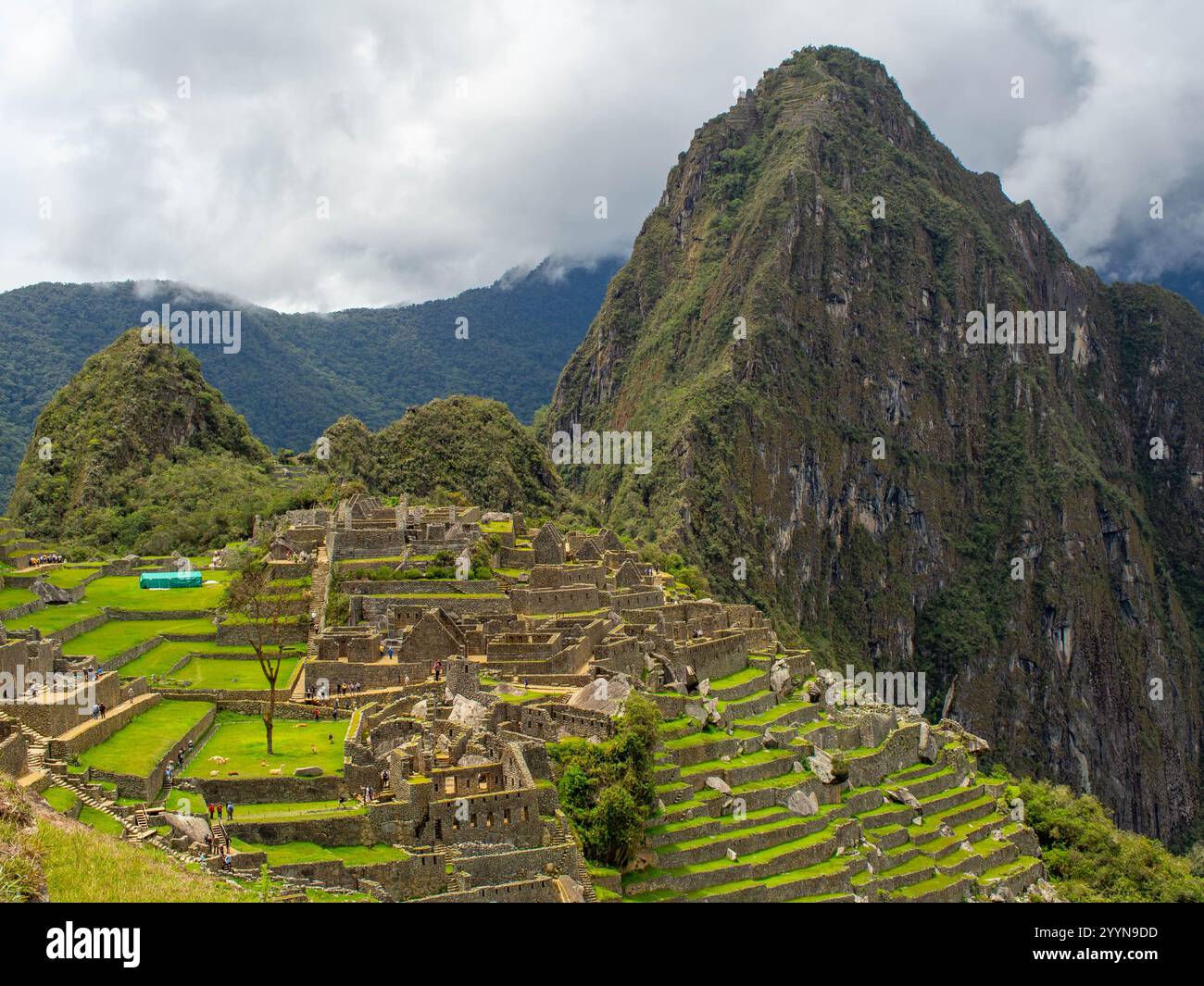 Machu Picchu ruins in Cusco Perú one of the seven wonders of the world Stock Photo - Alamy