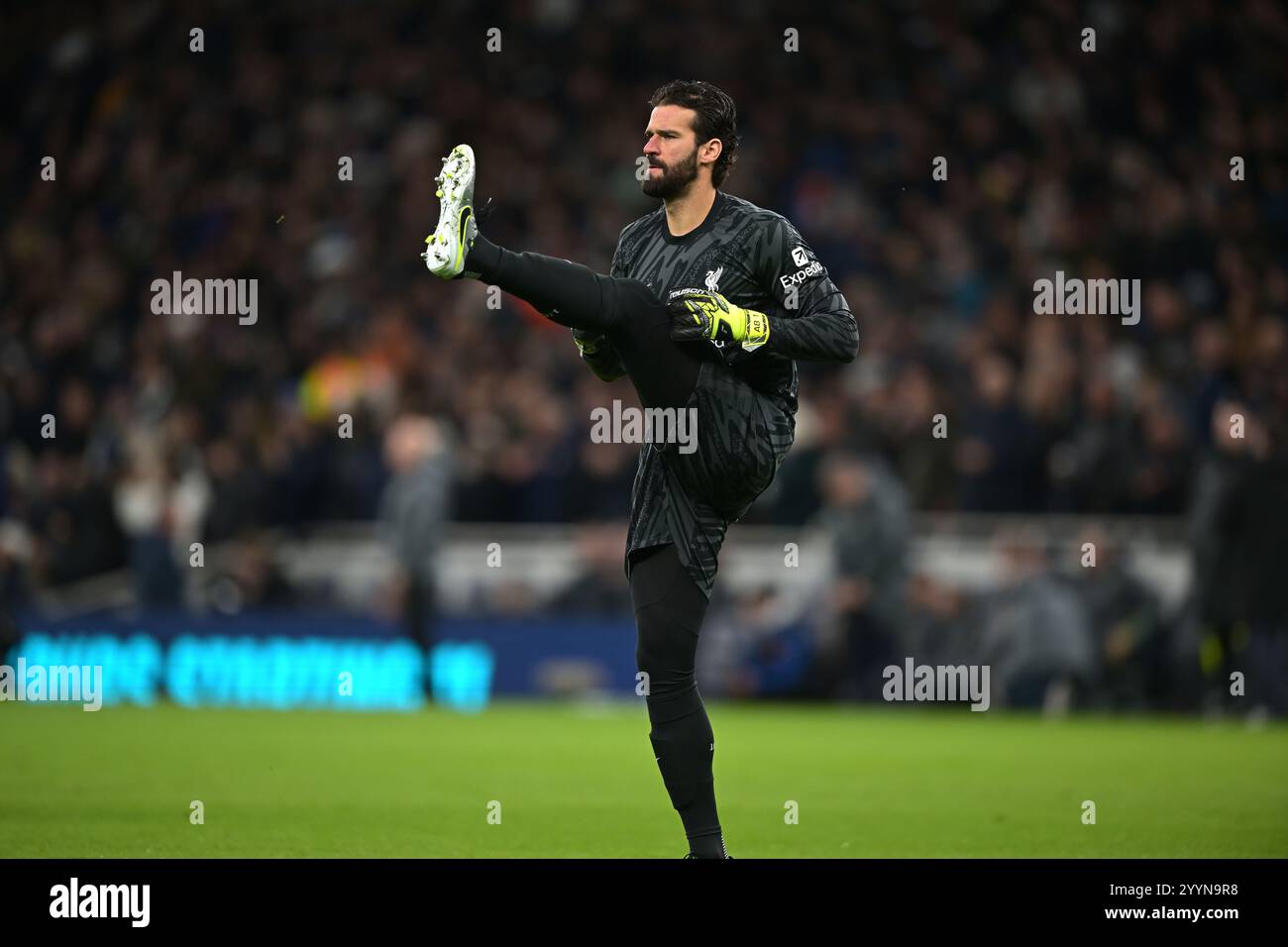 Alisson becker liverpool 2024 hi-res stock photography and images - Alamy