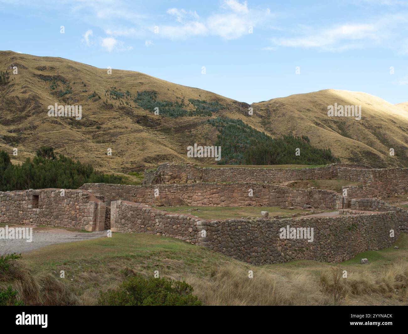 Puca Pucara fortress in Cusco Peru inca ruin Stock Photo - Alamy