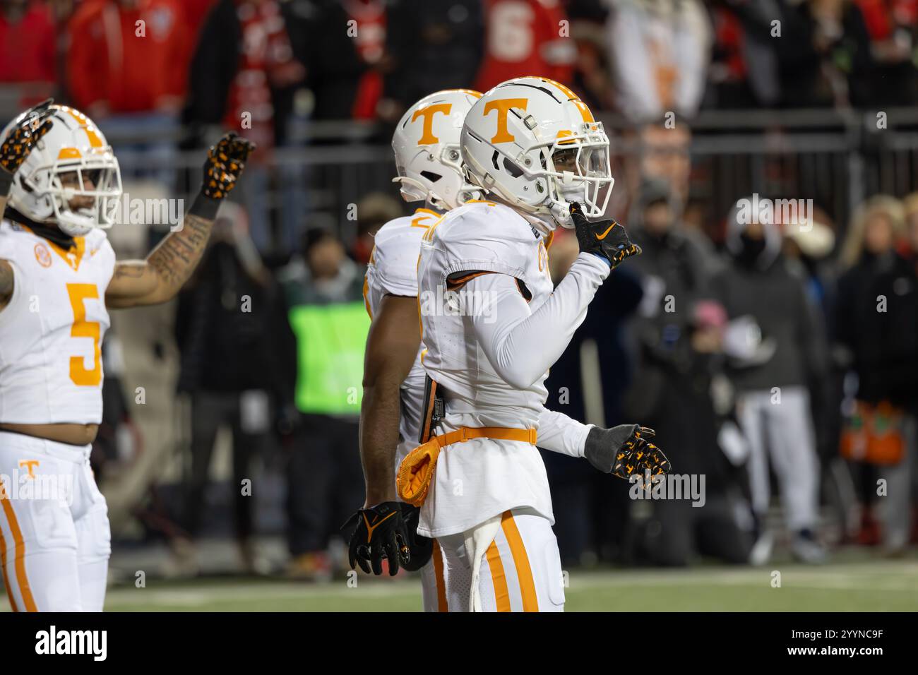 Columbus, Ohio, USA. 21st Dec, 2024. Tennessee players looking for a play call during the second ...