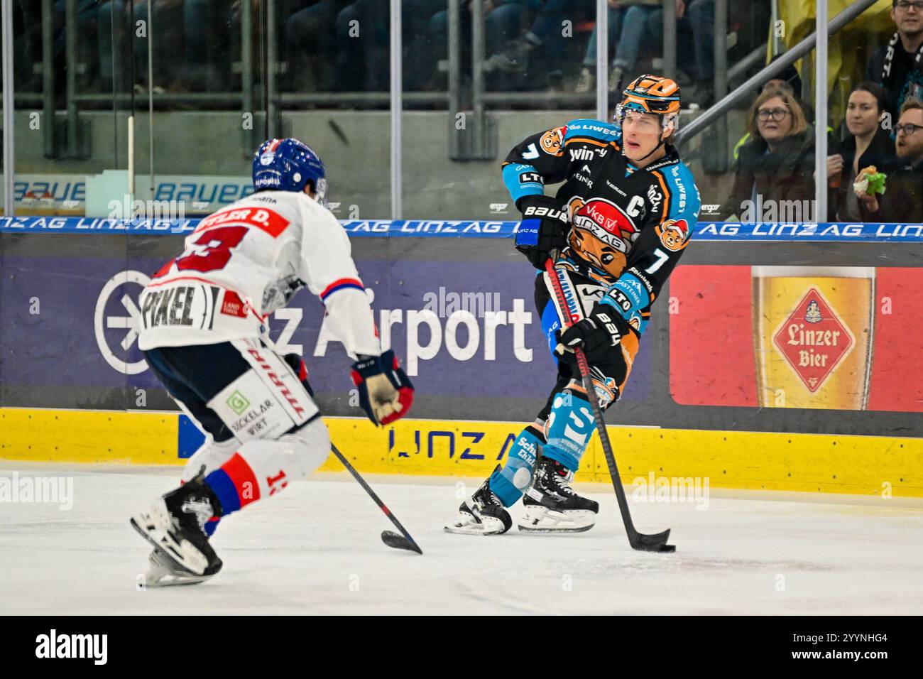 Linz, Austria. 22nd Dec, 2024. LINZ, AUSTRIA -DECEMBER 22: Devin ...
