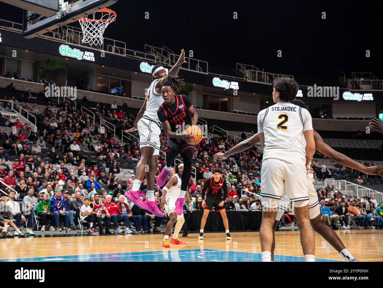 San diego state aztecs basketball hi-res stock photography and images ...